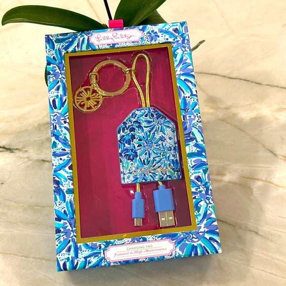 Lilly Pulitzer | Other | Lilly Pulitzer Charging Tag | Poshmark